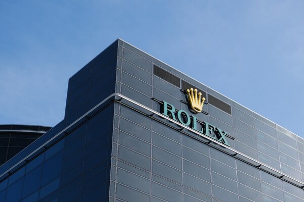 Rolex Manufacturing Process: Inside Swiss Watchmaking Excellence ...